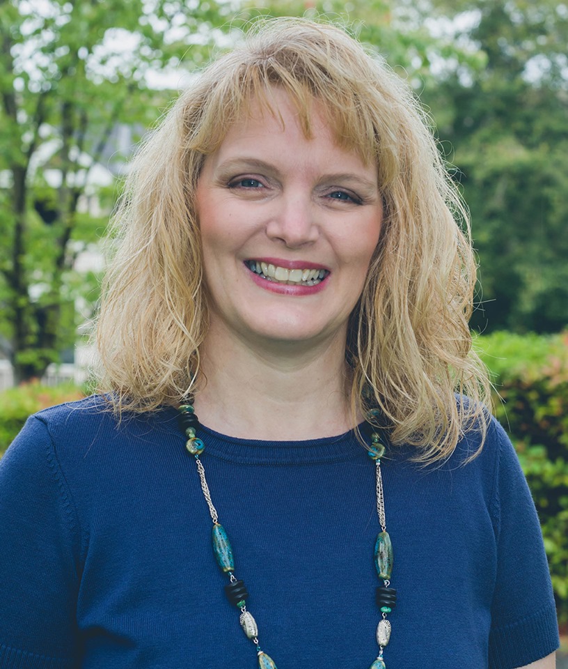 Africa Book Safari with Author Lynnette Bonner